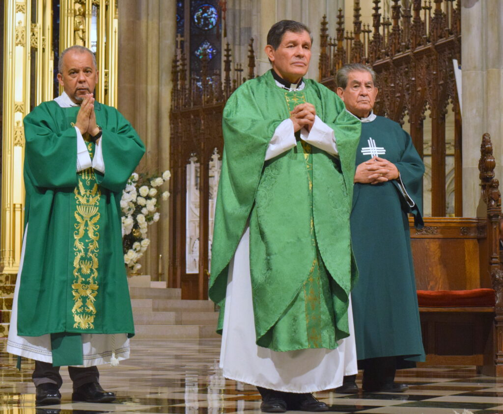 Misa de Santos del Perú Celebrada en la Catedral de San Patricio - The ...