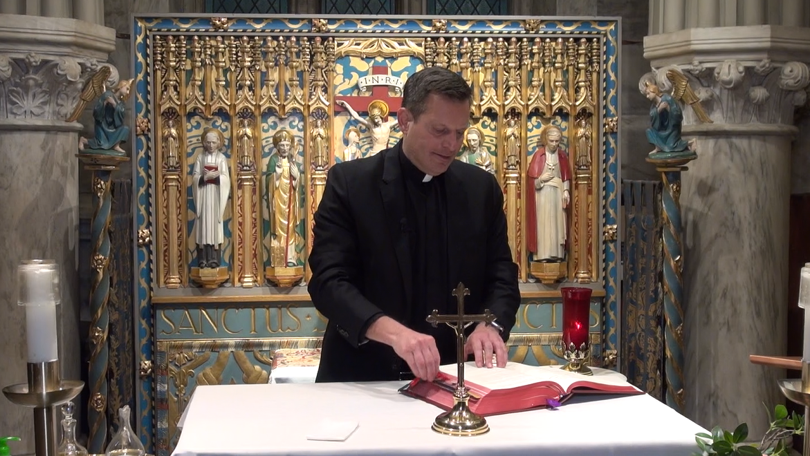 La Catedral San Patricio ofrecela Santa Misa en español | St. Patrick's ...