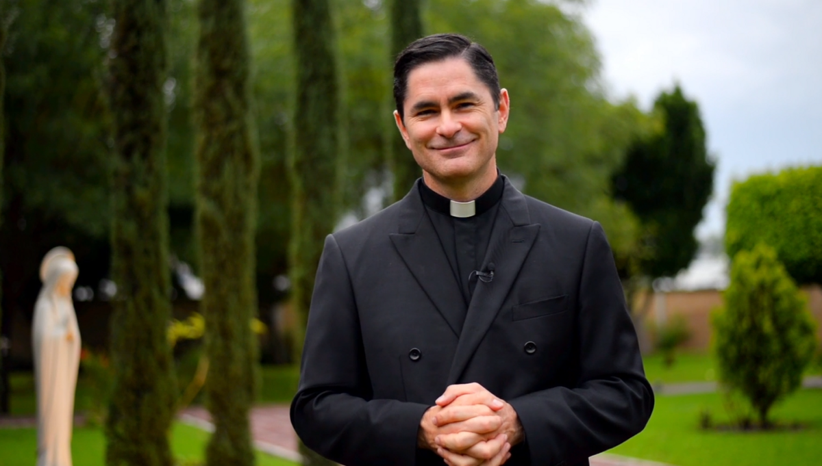 The Digital Mission of Father Jorge Obregón - The Good Newsroom