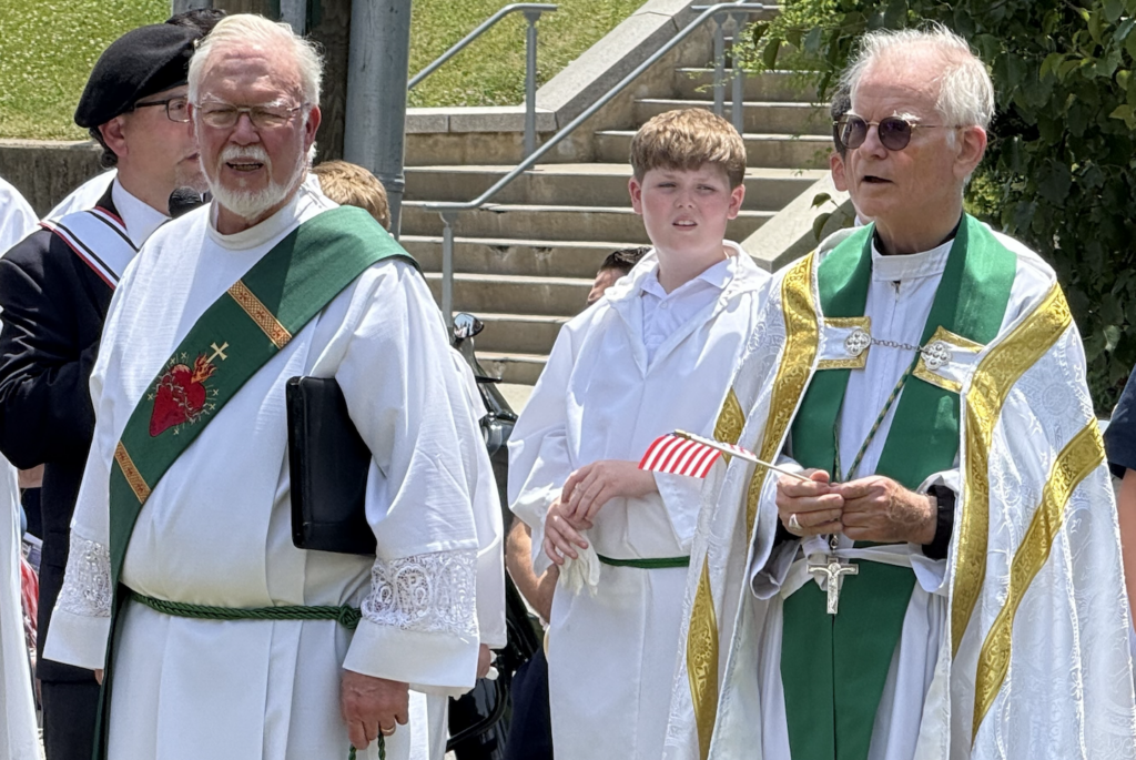 Staten Island's Sacred Heart Church Celebrates Consecration Mass, Flag ...